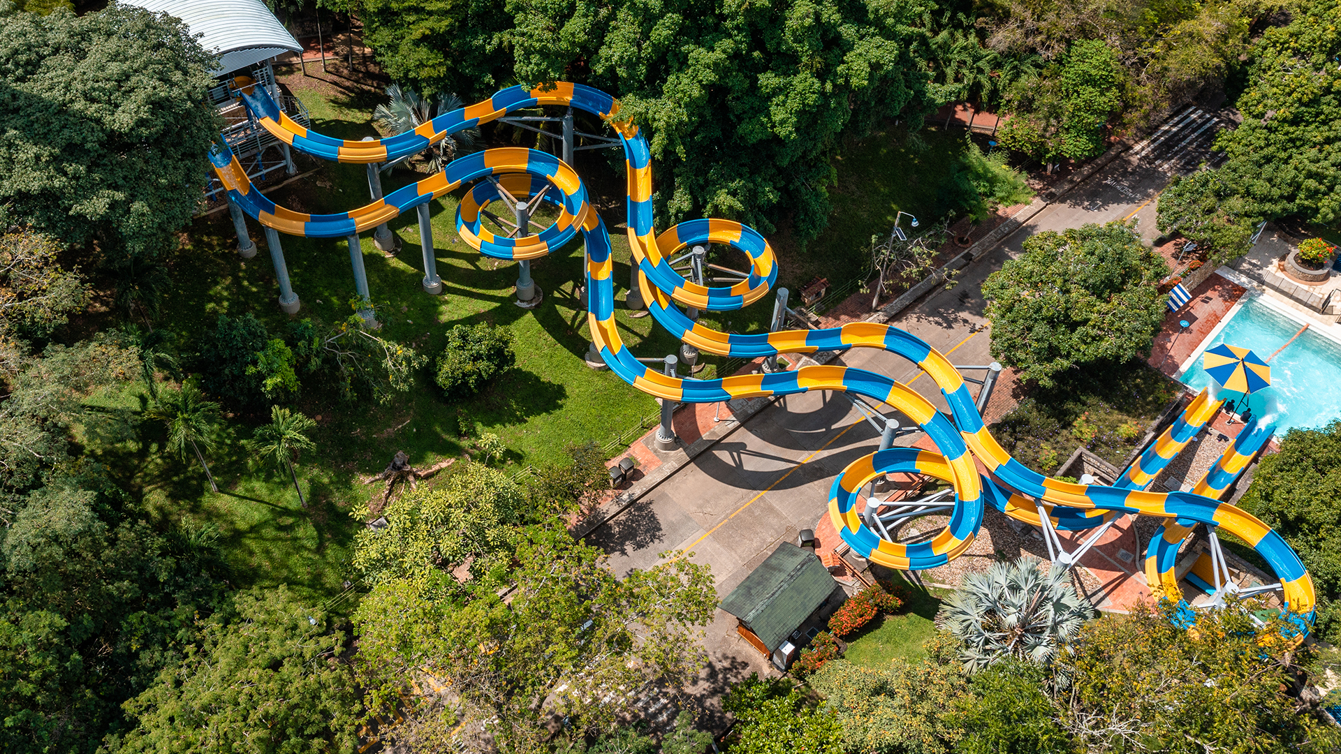 Piscilago Atracciones | Toboganes y Piscina en Girardot