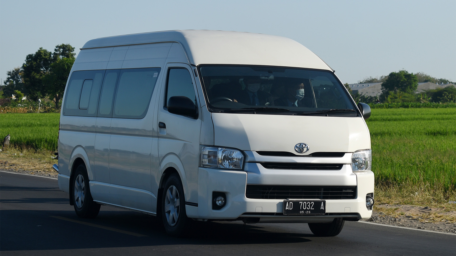 Transporte para Piscilago: Vans Premium, 8-12 Personas